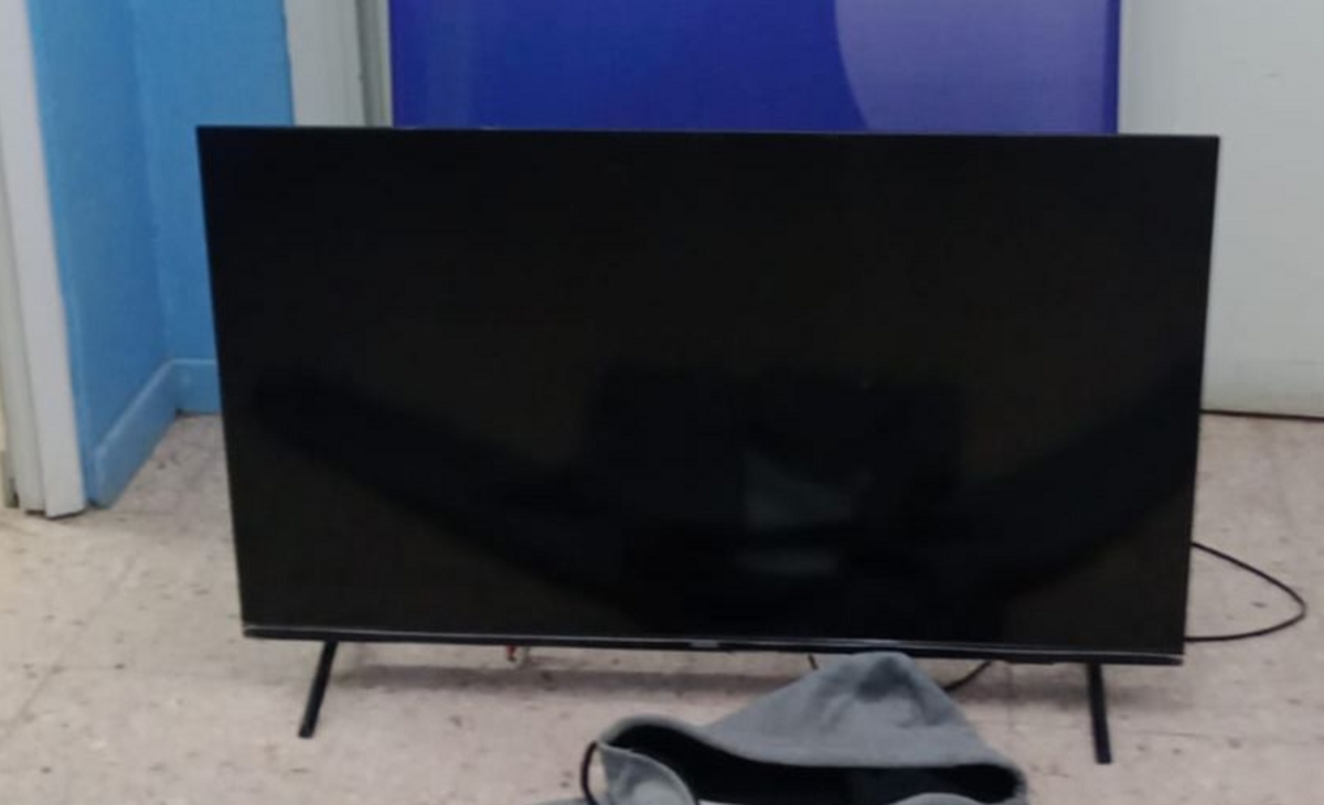 Robó y devolvió los elementos tras decir que los había comprado