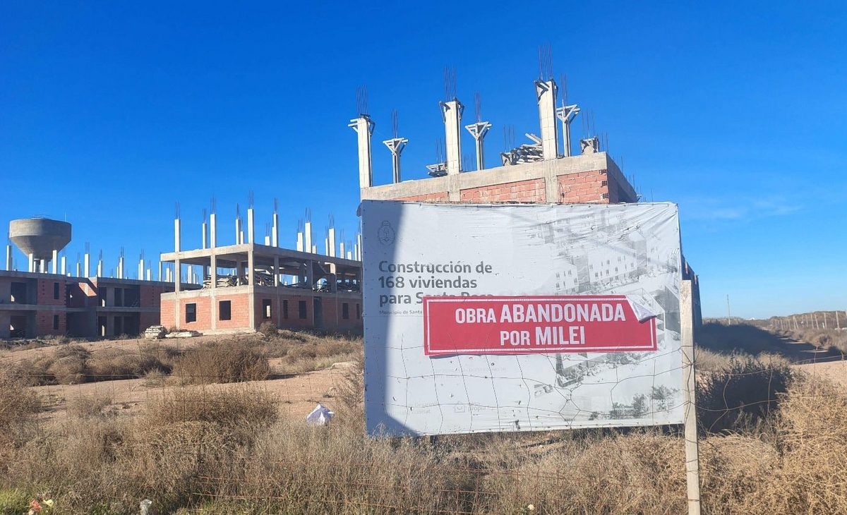 Intronati: "La consecuencia del déficit cero será el déficit social"