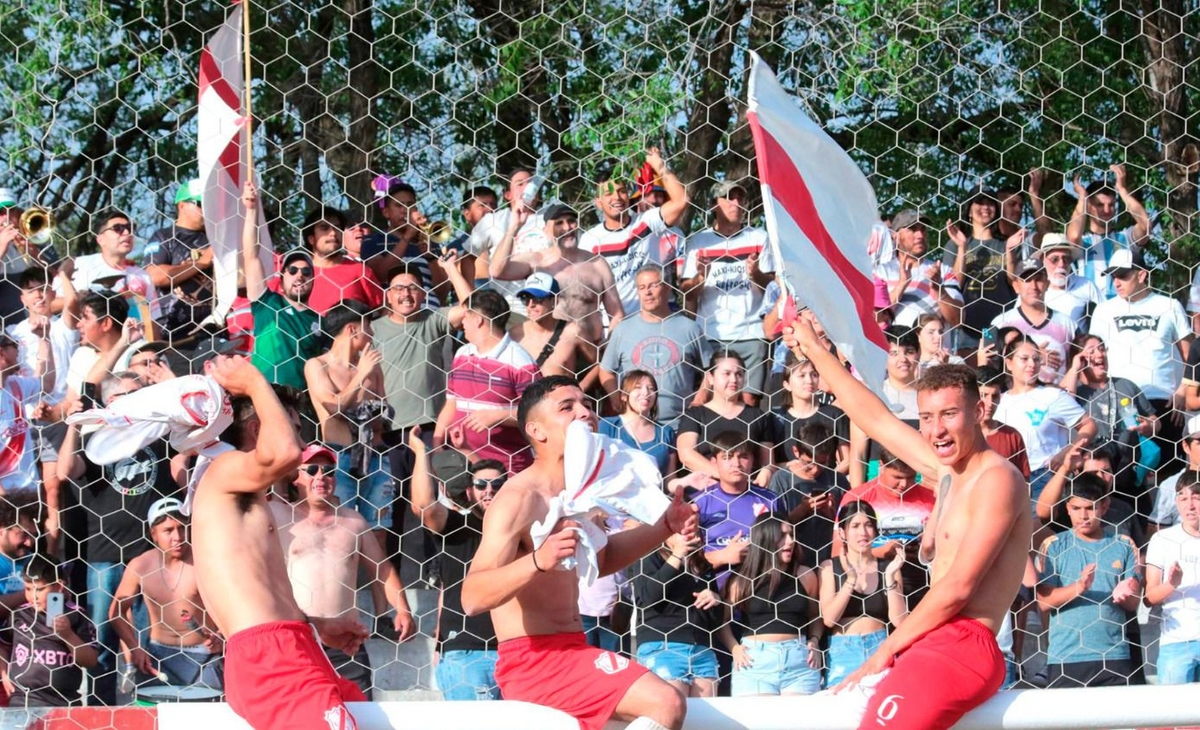 Cochicó es campeón y volvió a la A