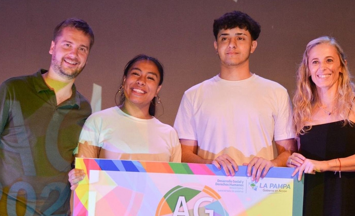 "Aprender a gobernar" cumplió 20 años y reunió a casi 200 estudiantes