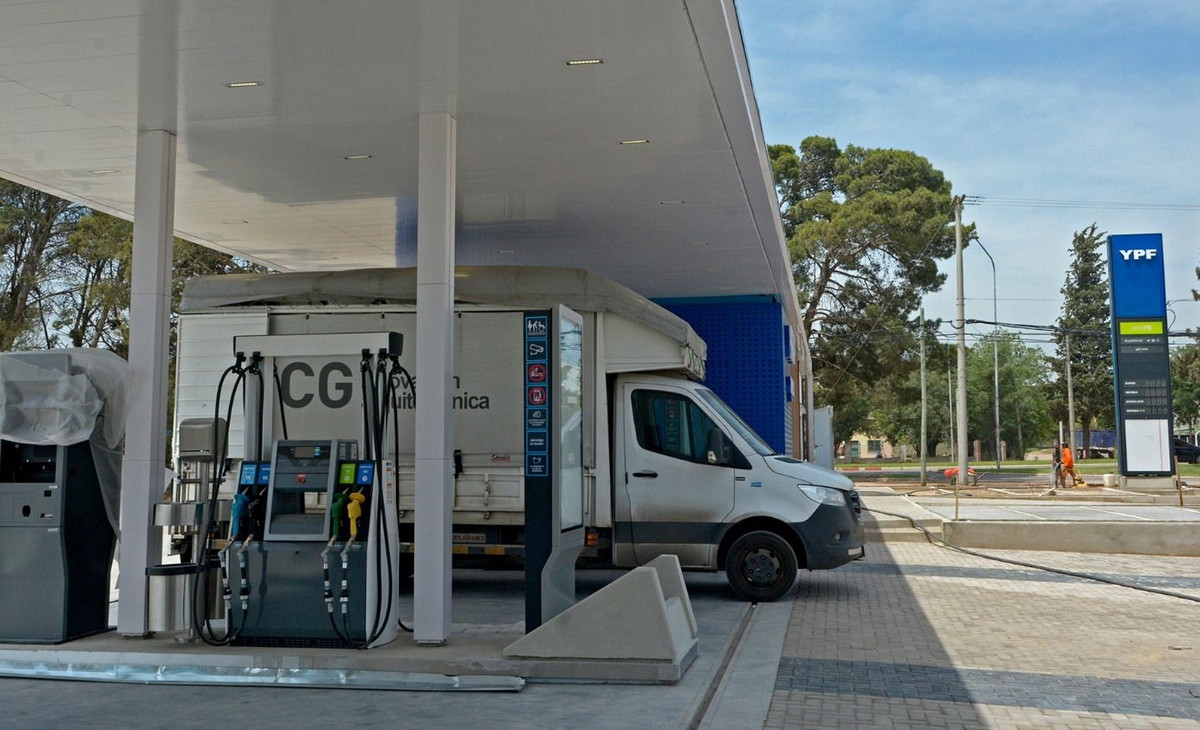 YPF aumenta un 3,5 % la nafta y el gasoil