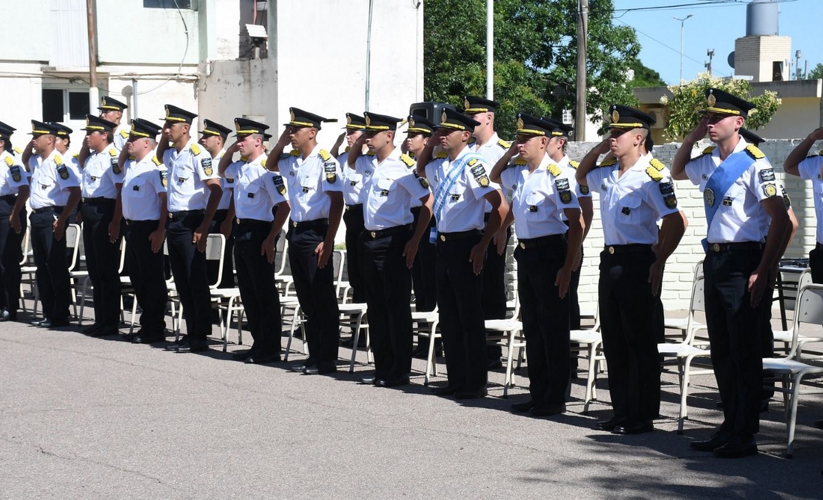 Cambiaron jefes de las comisarías de la Policía